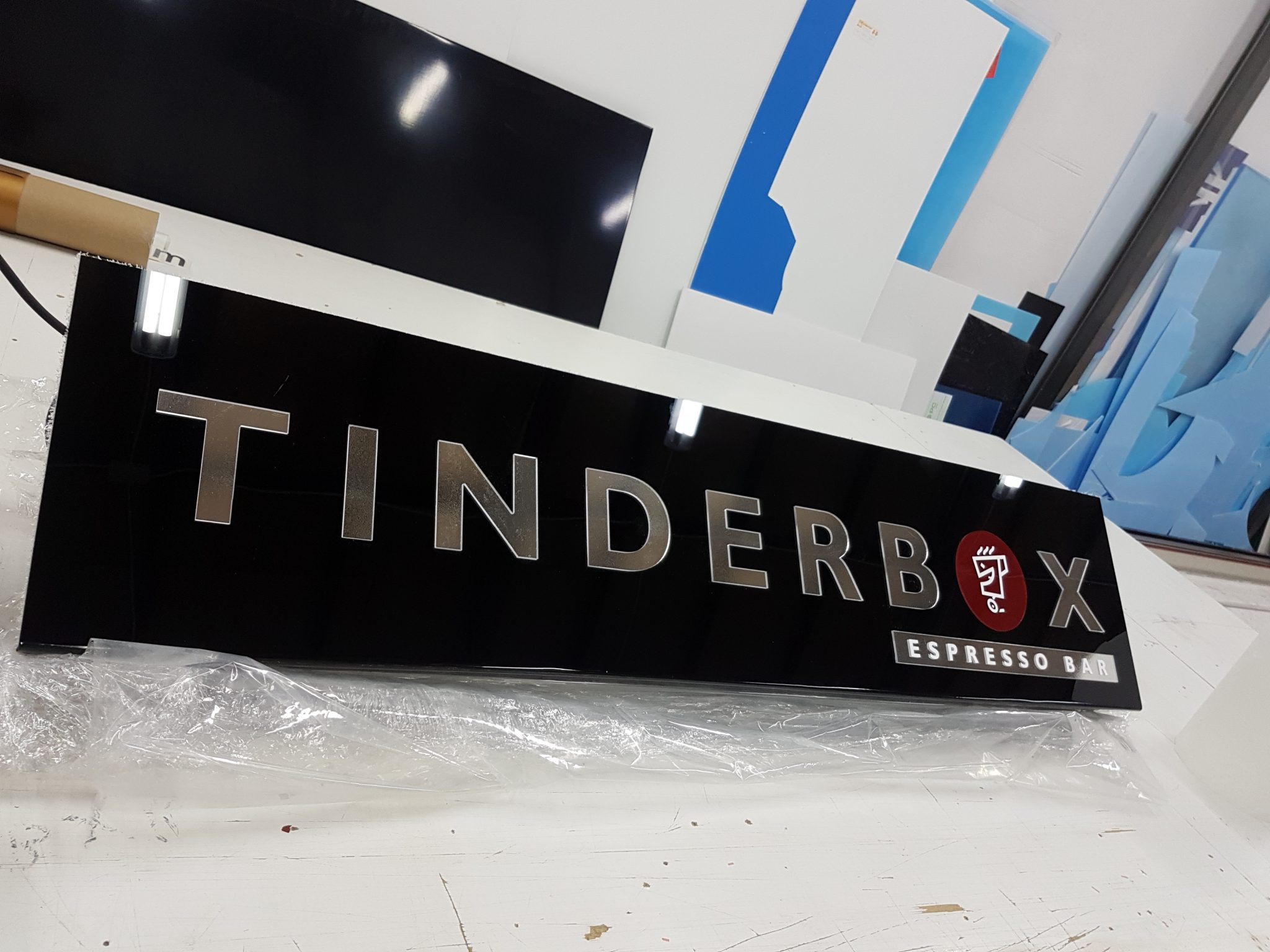 Tablice i szyldy reklamowe zewnętrzne i wewnętrzne - Poznań - Pablo Design